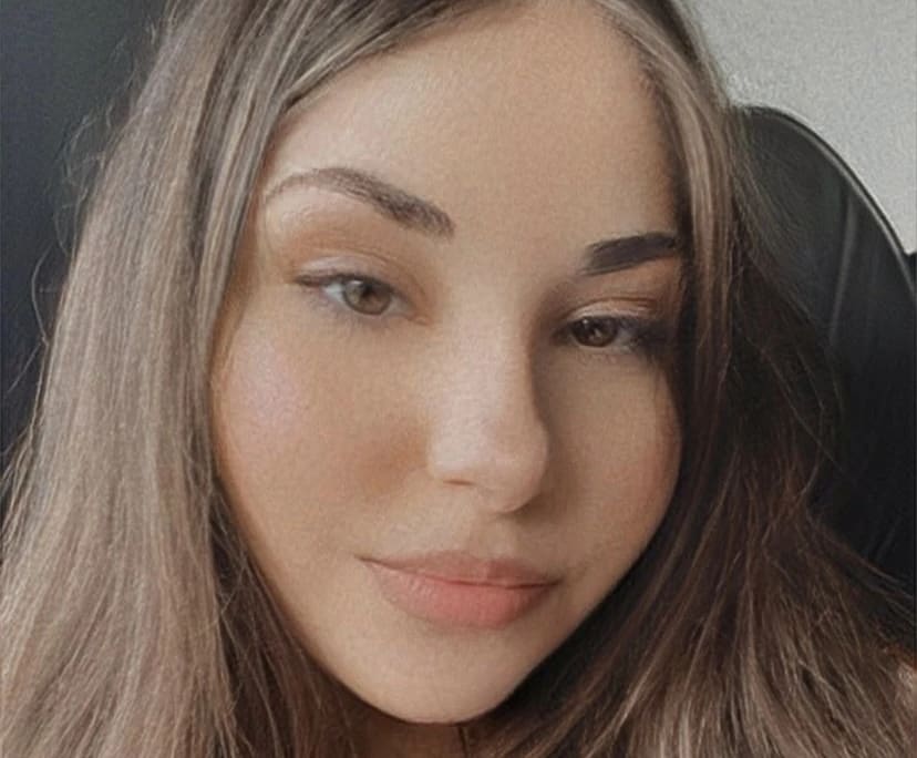 Imogen (19) - Looking in Sippy Downs, Buddina, Birti... | Flatmates.com.au