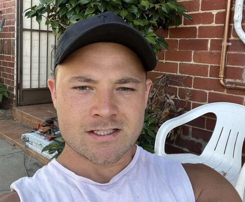 TODD (35) - Looking in Balwyn, Surrey Hills, Deepden... | Flatmates.com.au