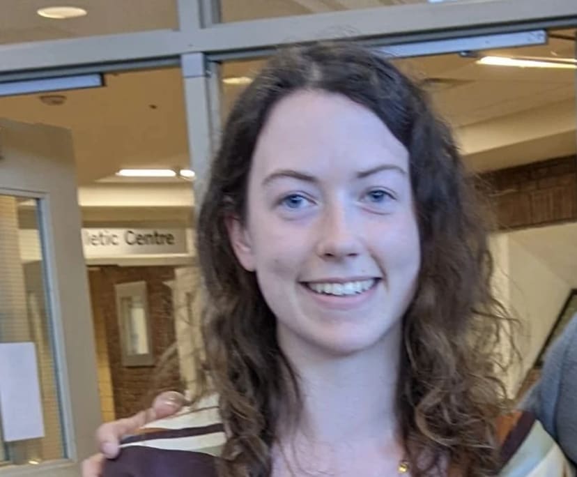 Emily (24) - Looking in Helensvale, Surfers Paradise... | Flatmates.com.au