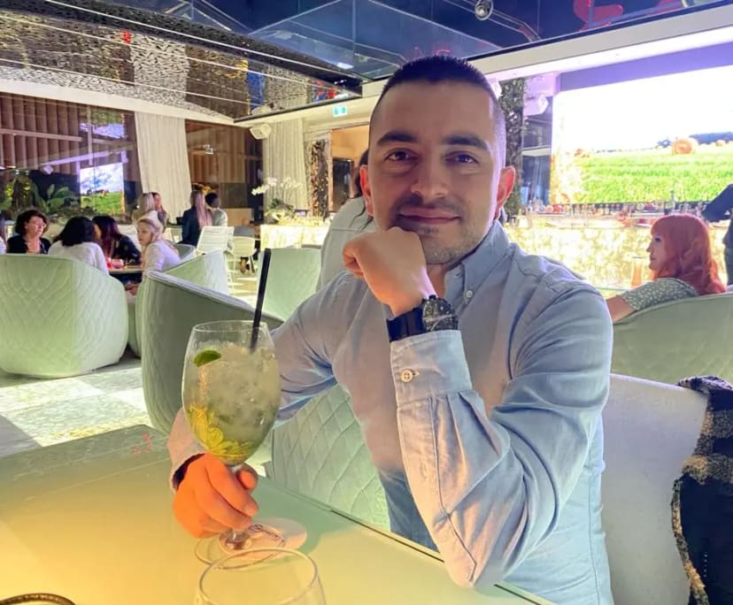 Alex (30) - Looking in South Brisbane, Woolloongabba... | Flatmates.com.au