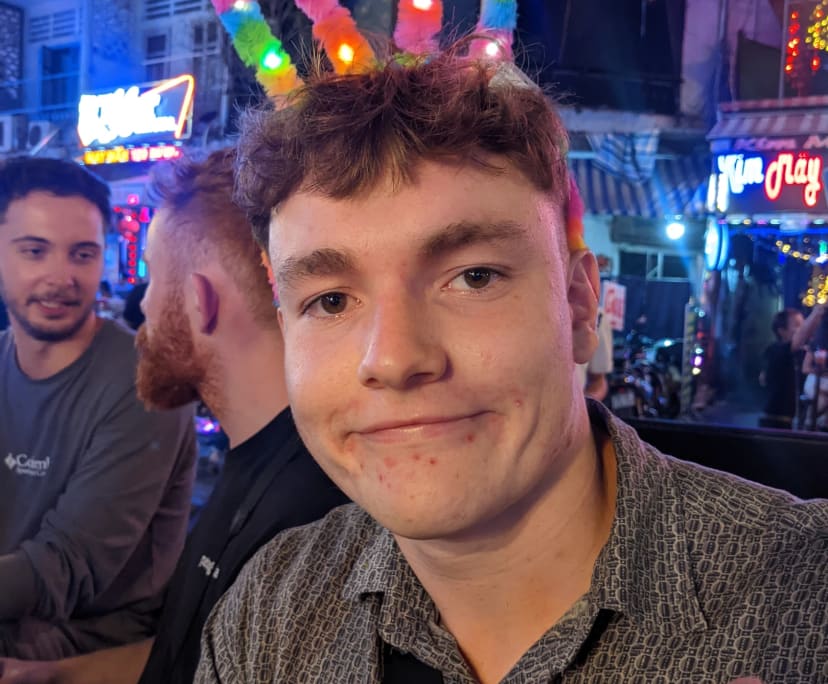 Rob (25) - Looking in Bondi Beach, Darlinghurst, Ash... | Flatmates.com.au