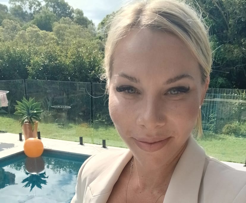 Crystal (39) - Looking in Currumbin, Currumbin Valle... | Flatmates.com.au