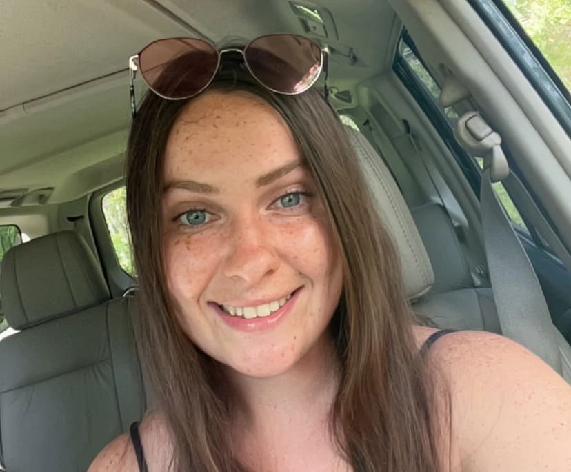 Emily (24) - Looking in Merewether, Bar Beach, Hamil... | Flatmates.com.au