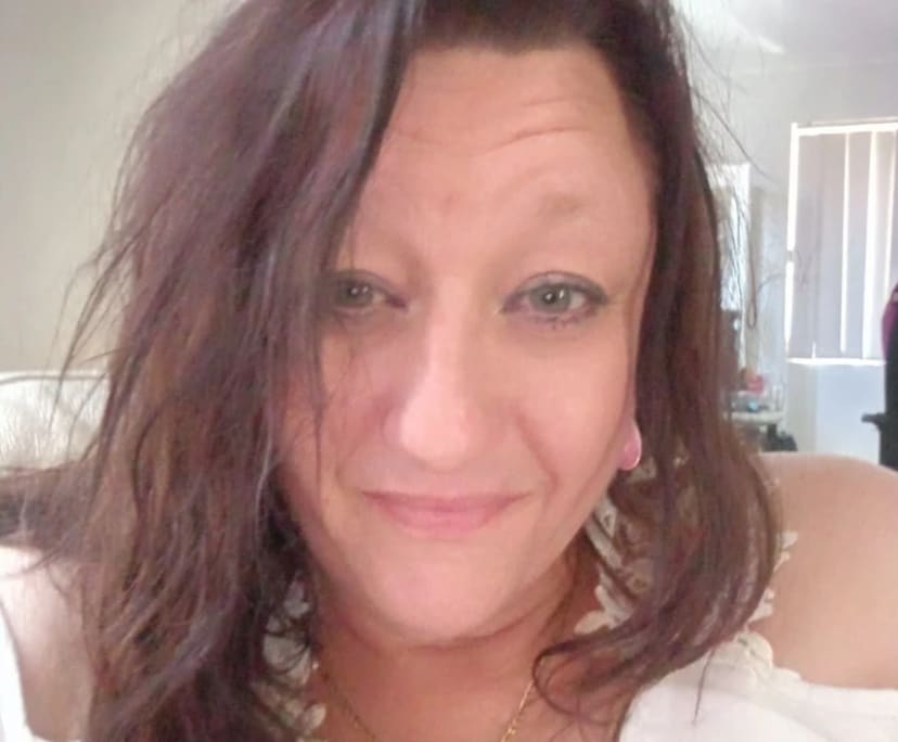 Edwinna (51) - Looking in Wellington Point, Mornings... | Flatmates.com.au