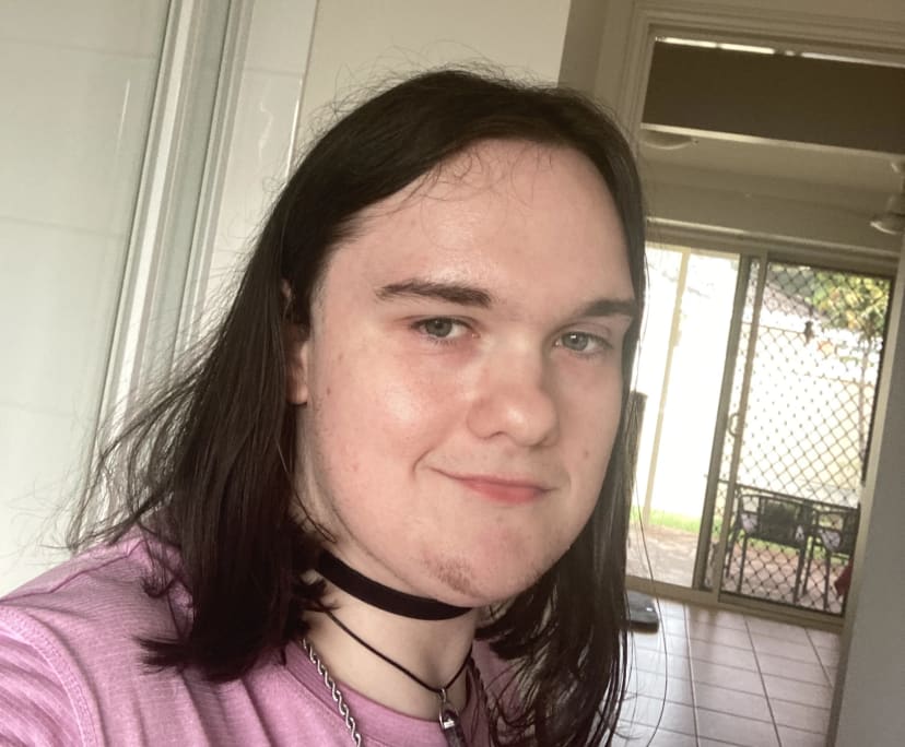 Bella (28) - Looking in Sawtell, Coffs Harbour & Too... | Flatmates.com.au