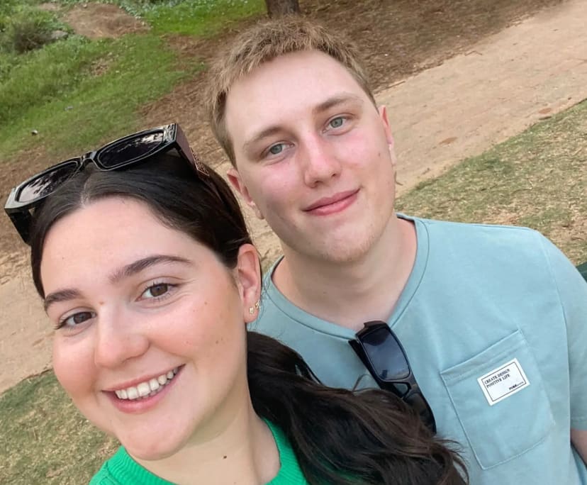 Felicity (22) and Matthew (22) - Looking in Main Bea... | Flatmates.com.au