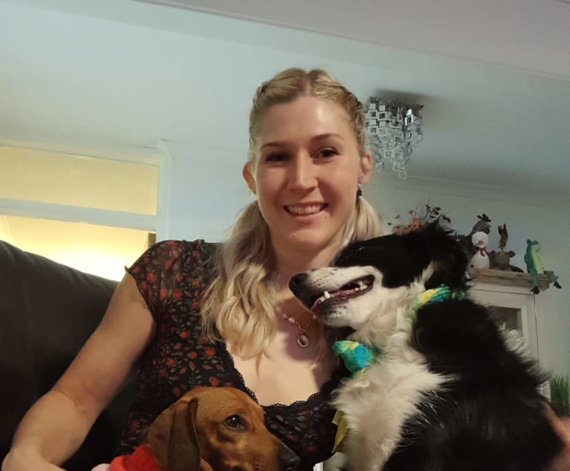 Hanika (33) - Looking in Albury and Wodonga | Flatmates.com.au