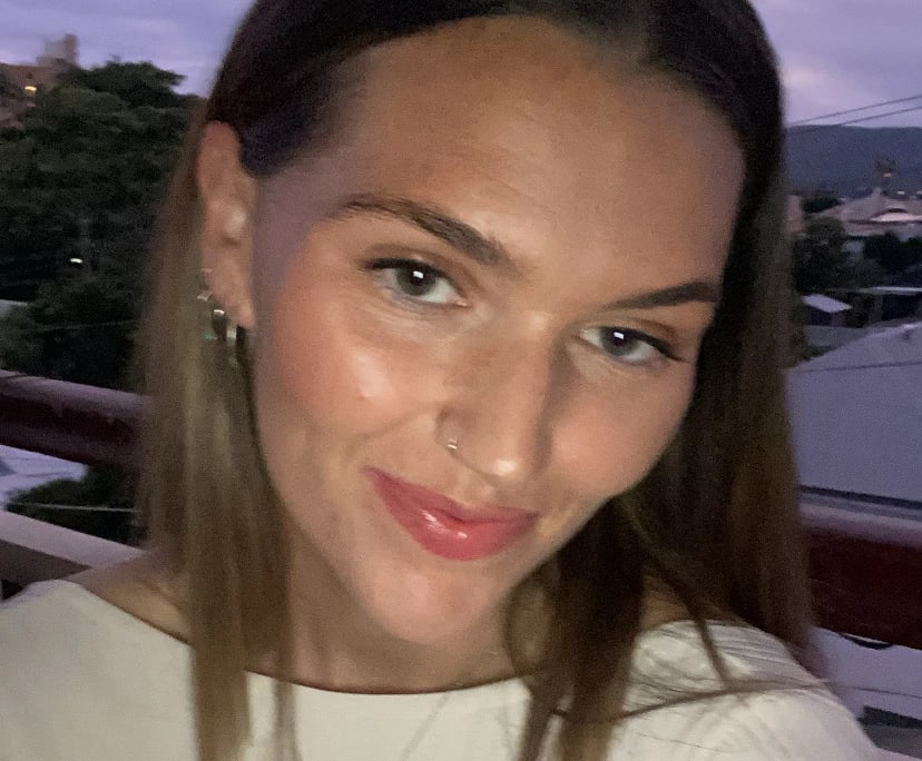 Bella (24) - Looking in Hamilton, Kelvin Grove, Red ... | Flatmates.com.au