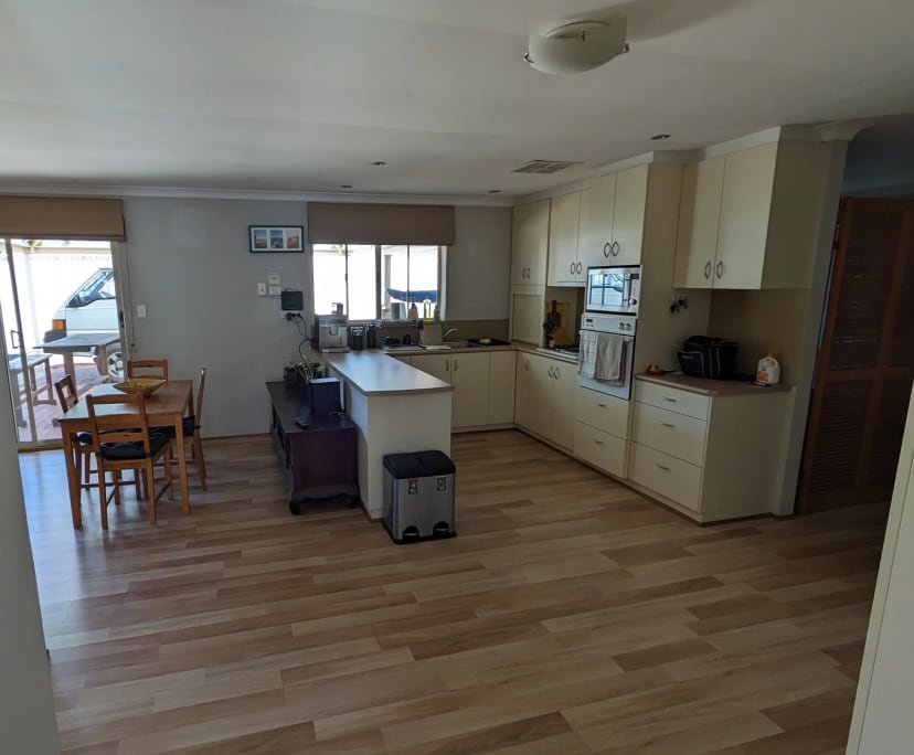 Room for Rent in Palmyra, Perth | $250, Furnished, S... | Flatmates.com.au
