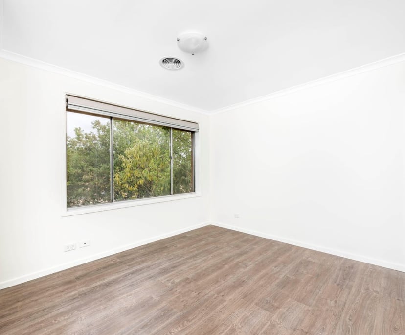 Room for Rent in Garran, Canberra | $200, Unfurnishe... | Flatmates.com.au