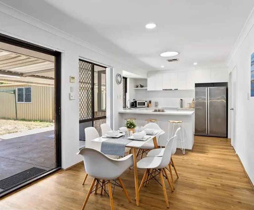 Room for Rent in South Lake, Perth | $290, Furnished... | Flatmates.com.au