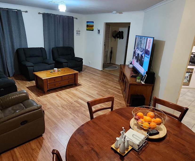 Room for Rent in Craigmore, Adelaide | $175, Furnish... | Flatmates.com.au