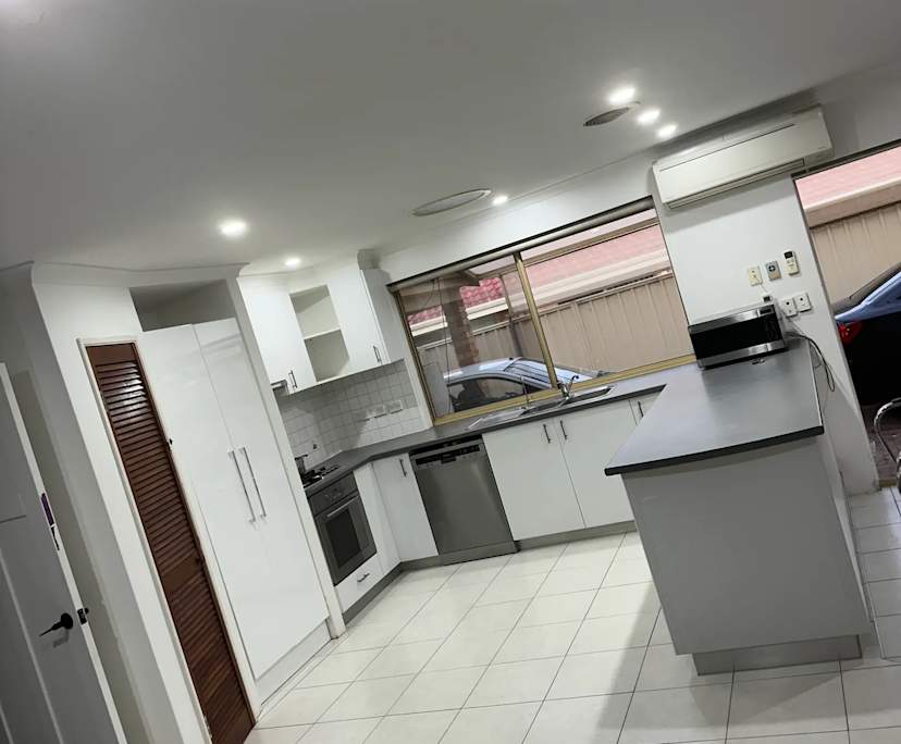 Room for Rent in Clarkson, Perth | $250, Furnished, ... | Flatmates.com.au