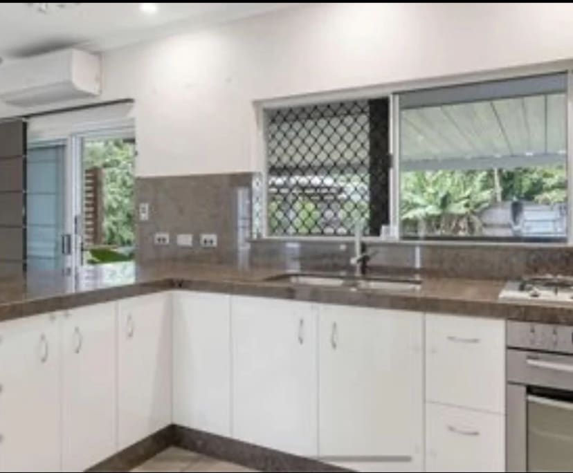 Room for Rent in Edmonton, Cairns | $230, Furnished,... | Flatmates.com.au
