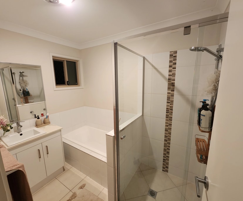 Room for Rent in Coomera, Gold Coast | $270, Furnish... | Flatmates.com.au