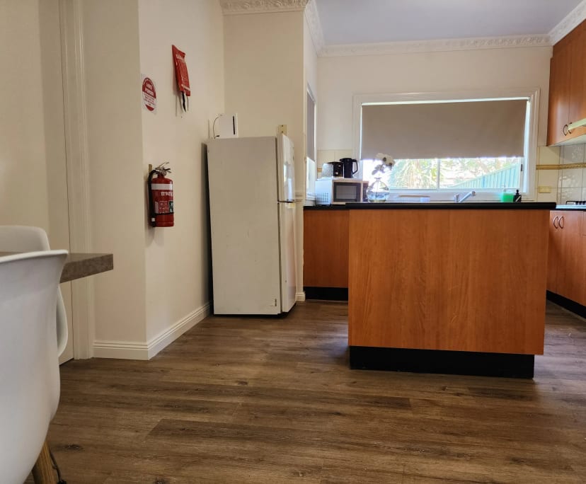 Room for Rent in Burnside, Melbourne | $400, Furnish... | Flatmates.com.au