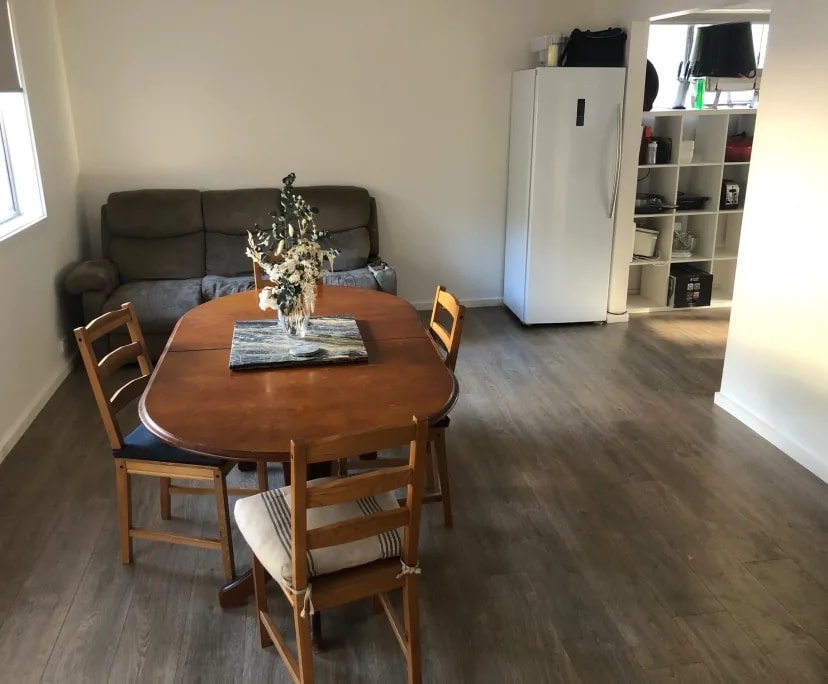 Room for Rent in Garran, Canberra | $200, Unfurnishe... | Flatmates.com.au