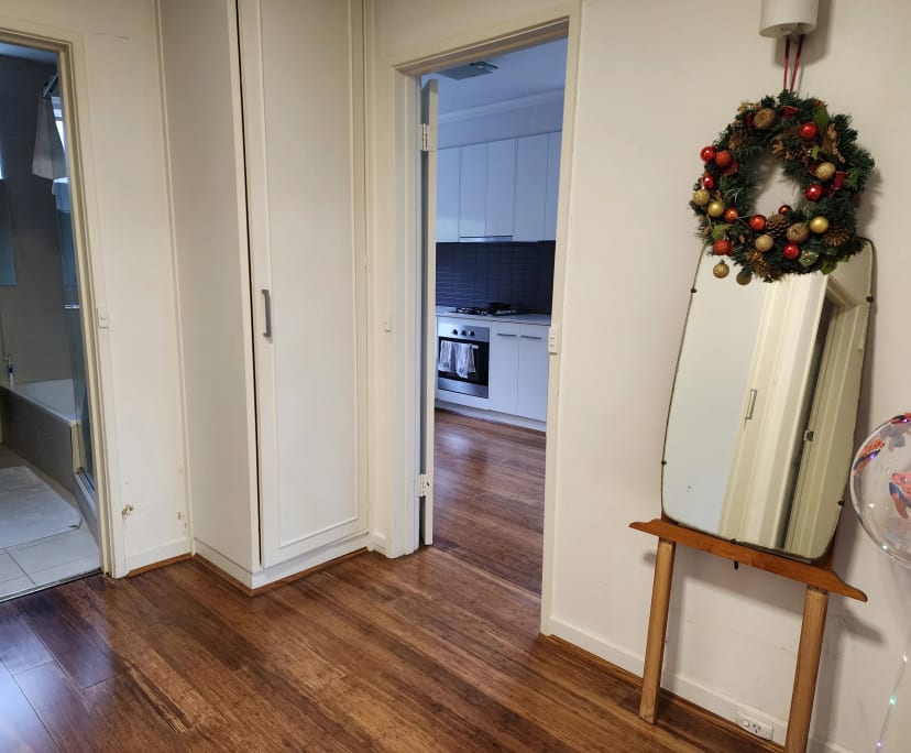 Room for Rent in Kew, Melbourne | $320, Furnished, S... | Flatmates.com.au