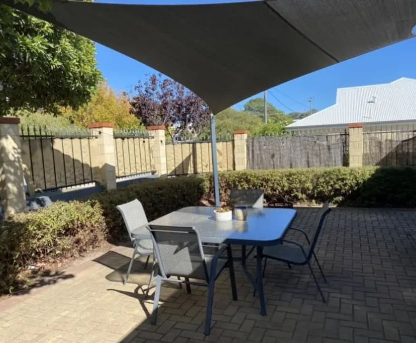 Room for Rent in Innaloo, Perth | $350, Unfurnished,... | Flatmates.com.au