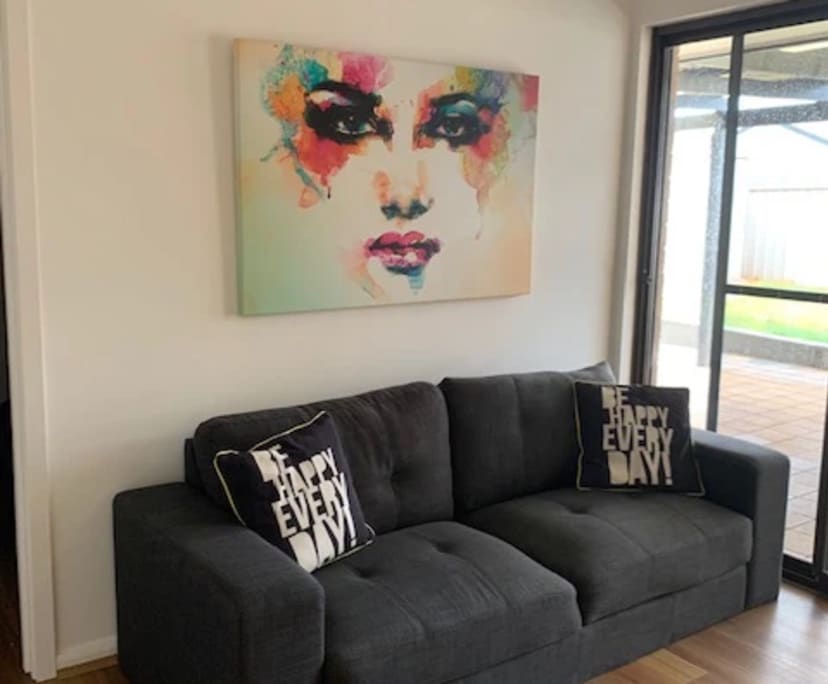 Room for Rent in Craigmore, Adelaide | $220, Furnish... | Flatmates.com.au