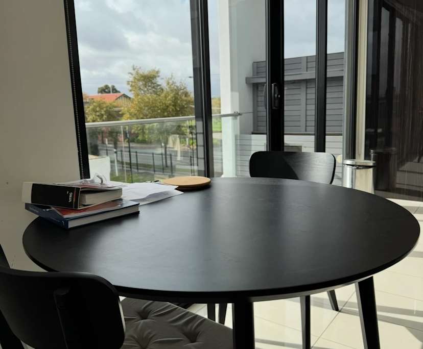 Room for Rent in Hughesdale, Melbourne | $340, Furni... | Flatmates.com.au