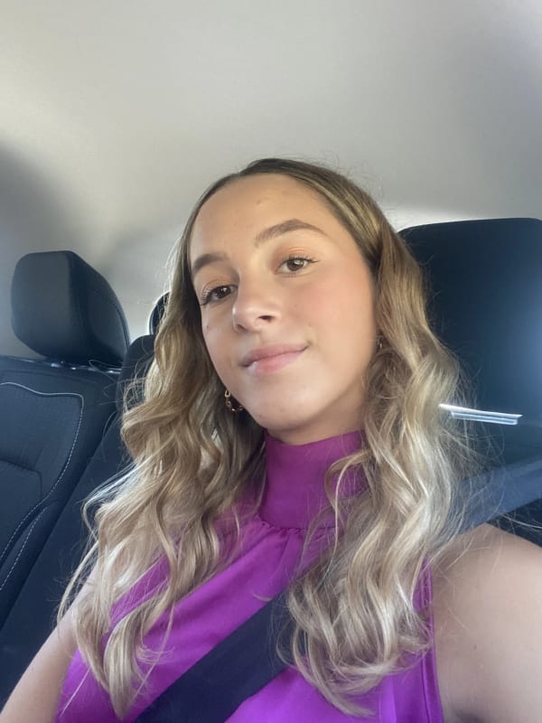 Emma (22) and Thibault (22) - Looking in Brisbane Ci... | Flatmates.com.au