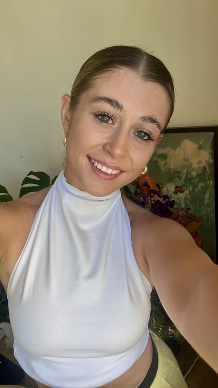 Beth (24) - Looking in Bondi Junction, Bondi Beach, ... | Flatmates.com.au