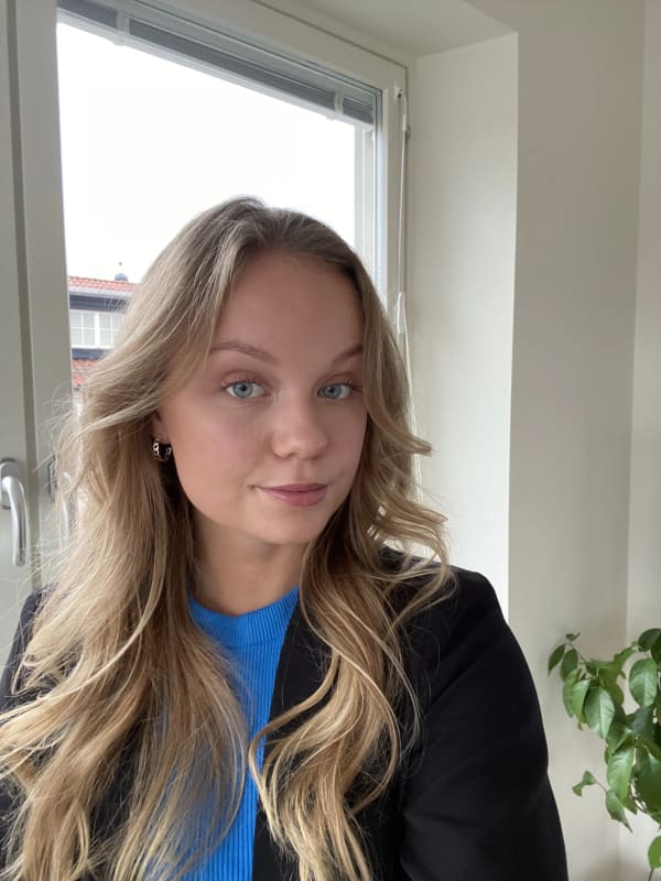 Emma (23) - Looking in Perth | Flatmates.com.au