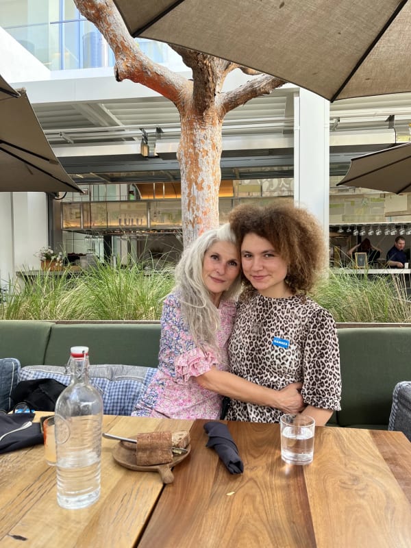 Lee Ivy Voisin (21) and Esther Voisin (63) - Looking... | Flatmates.com.au