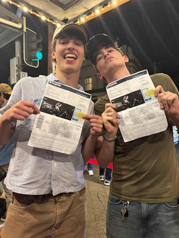 Rohan (19) and Cameron (19) - Looking in Southbank, ... | Flatmates.com.au