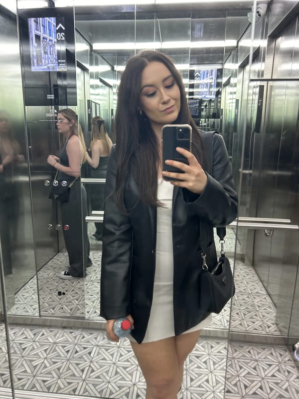 Jasmine (26) - Looking in Shellharbour, Wollongong &... | Flatmates.com.au