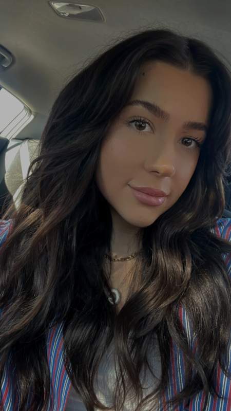 Georgia (25) - Looking in Tallebudgera Valley, Burle... | Flatmates.com.au