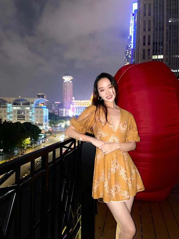 Amanda (25) - Looking in Zetland, Chippendale, Newto... | Flatmates.com.au