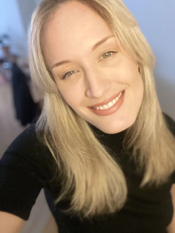 Emily Gindera (31) - Looking in North Bondi, Maroubr... | Flatmates.com.au