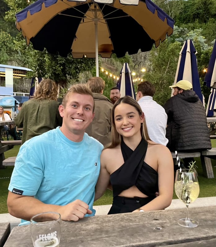 Charlie (32) and Lisa (23) - Looking in Hobart, Laun... | Flatmates.com.au