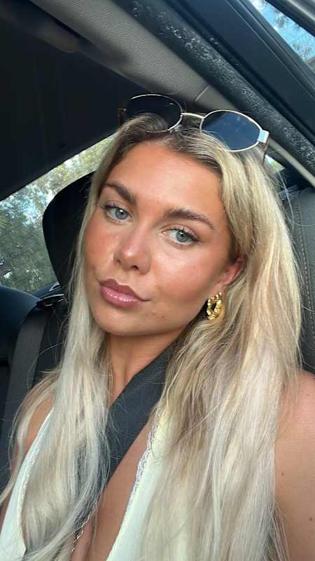 Maddison (25) - Looking in Wembley Downs, Doubleview... | Flatmates.com.au