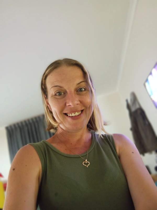 Meg (35) - Looking in Nerang, Mudgeeraba, Highland P... | Flatmates.com.au