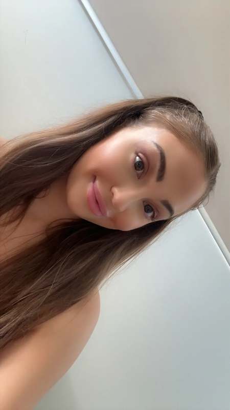 Shenia (26) - Looking in Kangaroo Point, Albion, Nor... | Flatmates.com.au