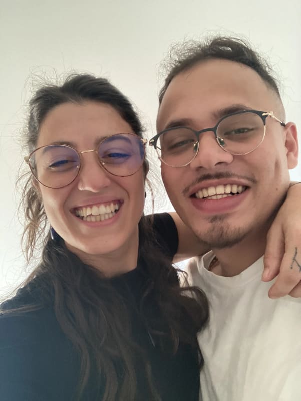 Sofia (27) and Jordan (25) - Looking in Labrador, Su... | Flatmates.com.au