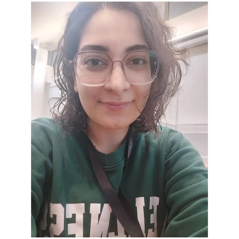 Sogol (27) - Looking in Southport, Parkwood, Molendi... | Flatmates.com.au