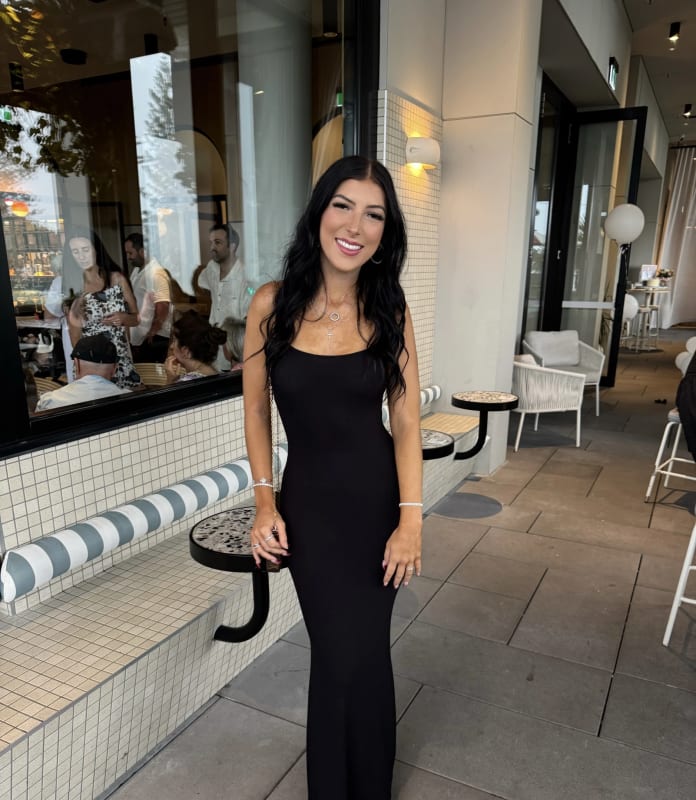 Ashlee (23) - Looking in Broadbeach, Burleigh Heads ... | Flatmates.com.au