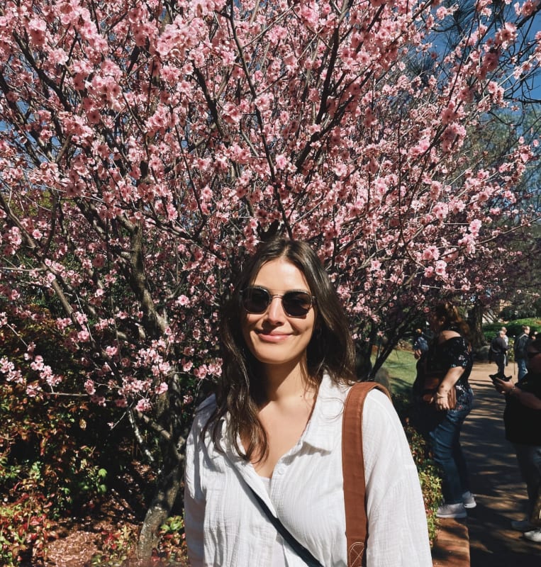 Nina (25) - Looking in Redfern, Newtown, Darlington,... | Flatmates.com.au