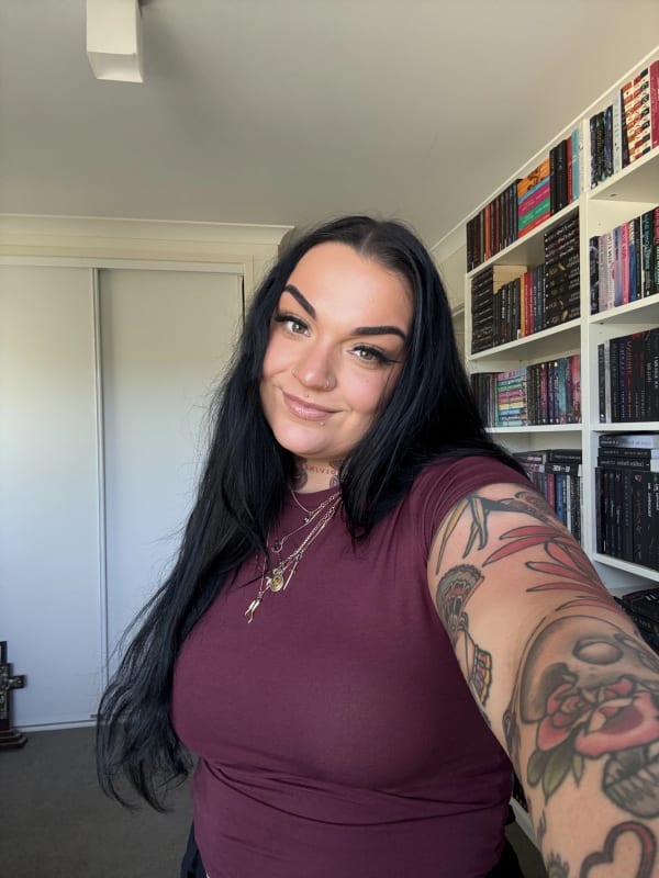 Caitlin (28) - Looking in Surfers Paradise | Flatmates.com.au