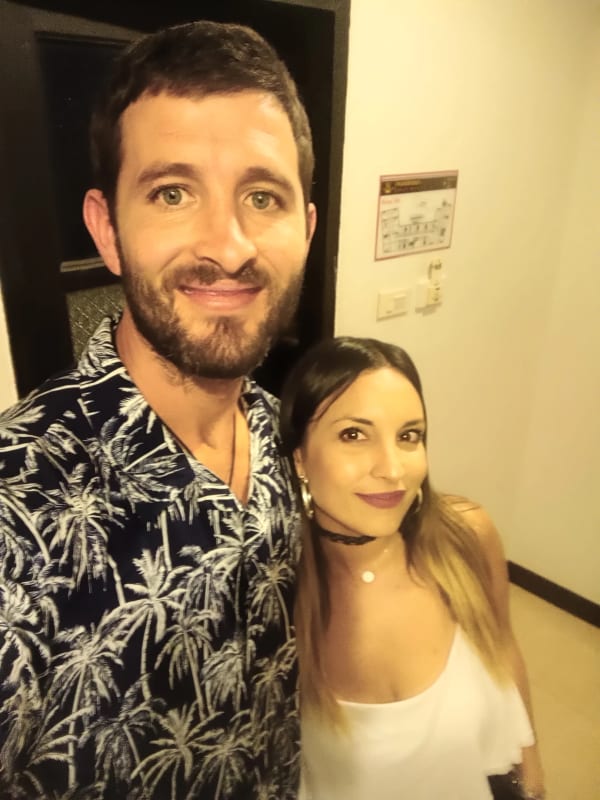 Luis (34) and Carla (30) - Looking in Woodside, Moun... | Flatmates.com.au