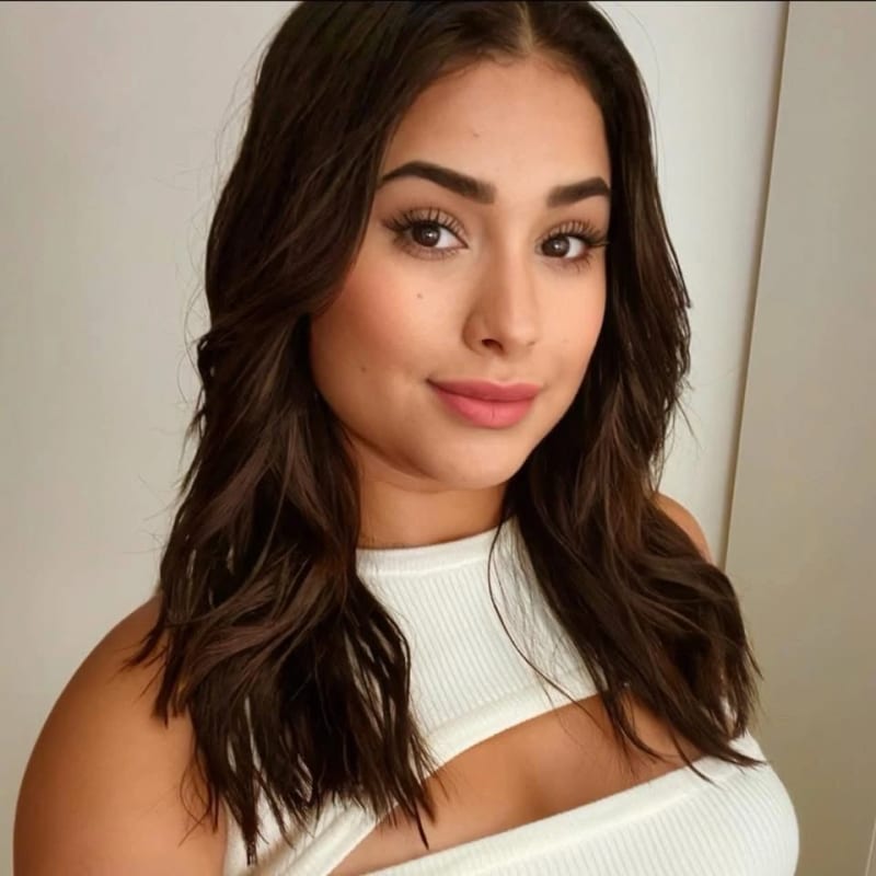 Lia (27) - Looking in Perth | Flatmates.com.au