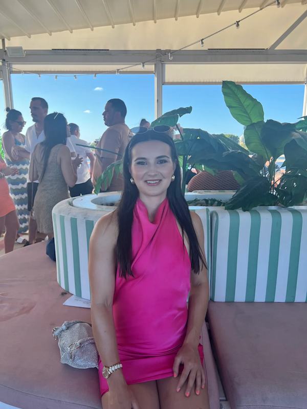 Isobel Brook (26) - Looking in Bondi Junction | Flatmates.com.au