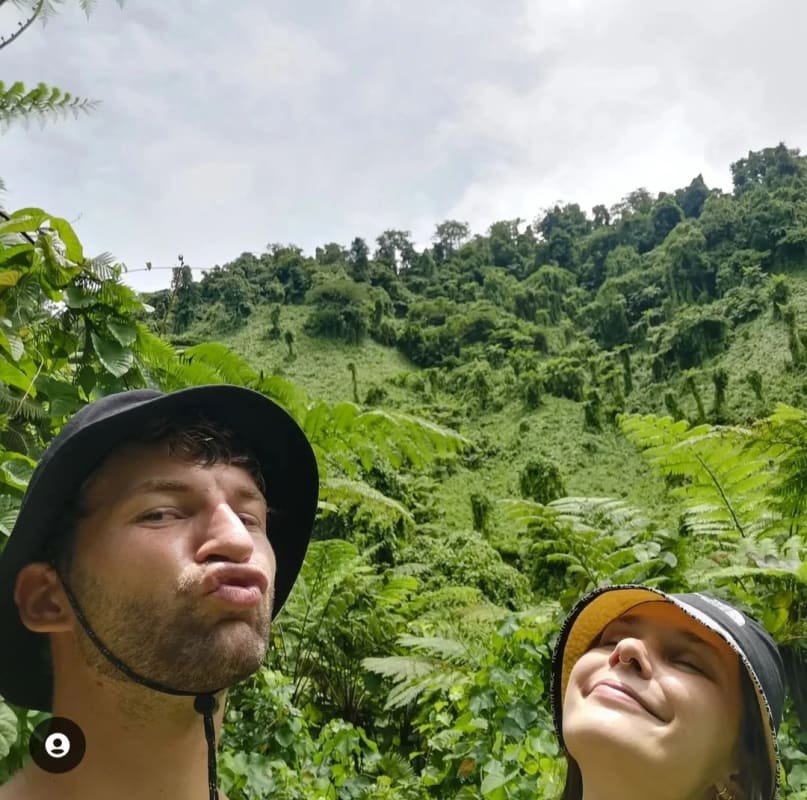 Guilhem (28) and Valentine (29) - Looking in Caloundra | Flatmates.com.au