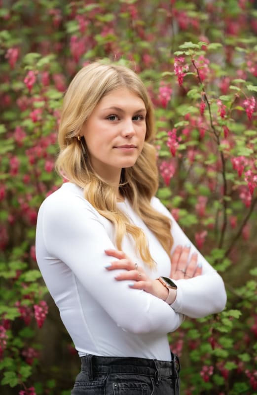 kate harris (20) - Looking in Woolloomooloo | Flatmates.com.au