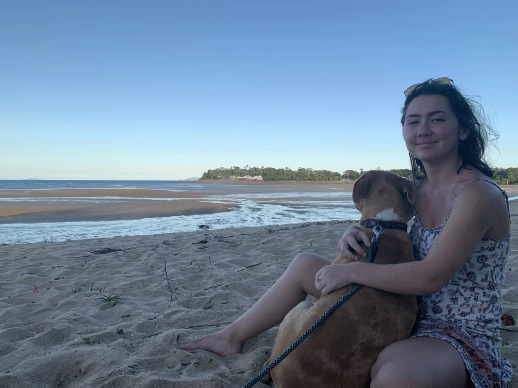 Carli (22) - Looking in Douglas | Flatmates.com.au