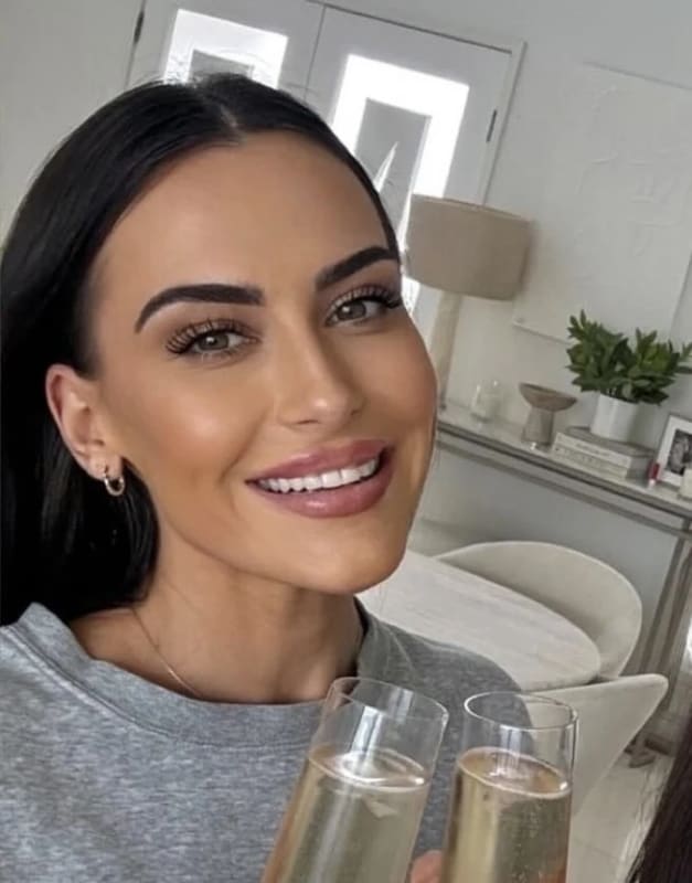 Karley (27) - Looking in Miami, Mermaid Waters, Merm... | Flatmates.com.au